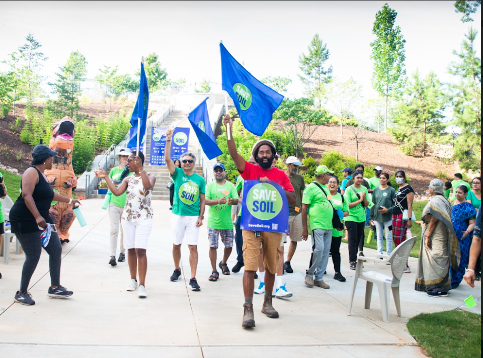 Hundreds walk in Atlanta for Sadhguru's Save Soil movement | NRI Pulse