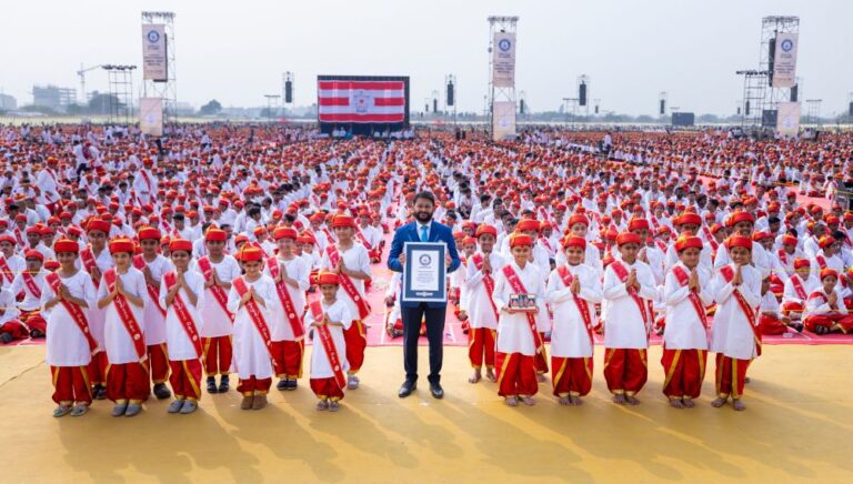 Over 12,700 Children Set Guinness Record for Sanskrit Text Recital ...